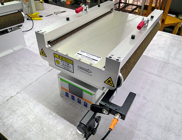 550mm Width Auto Web Guiding Systems For Rewinding and Unwinding ...